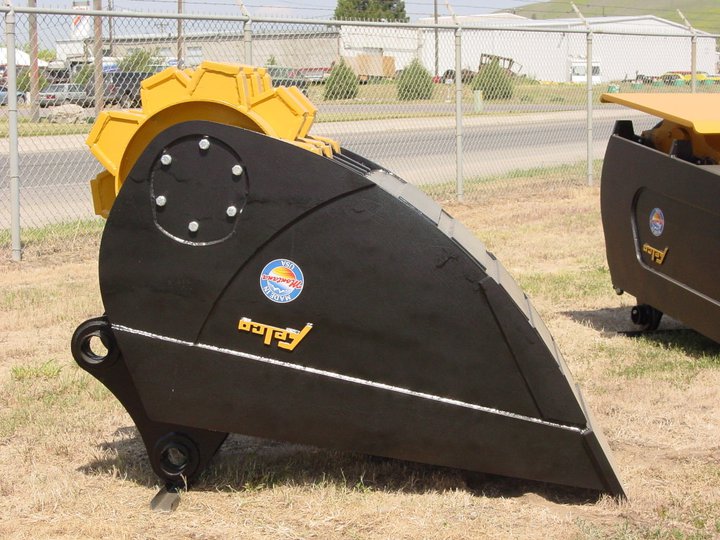 Roller Compaction Buckets | Felco Industries